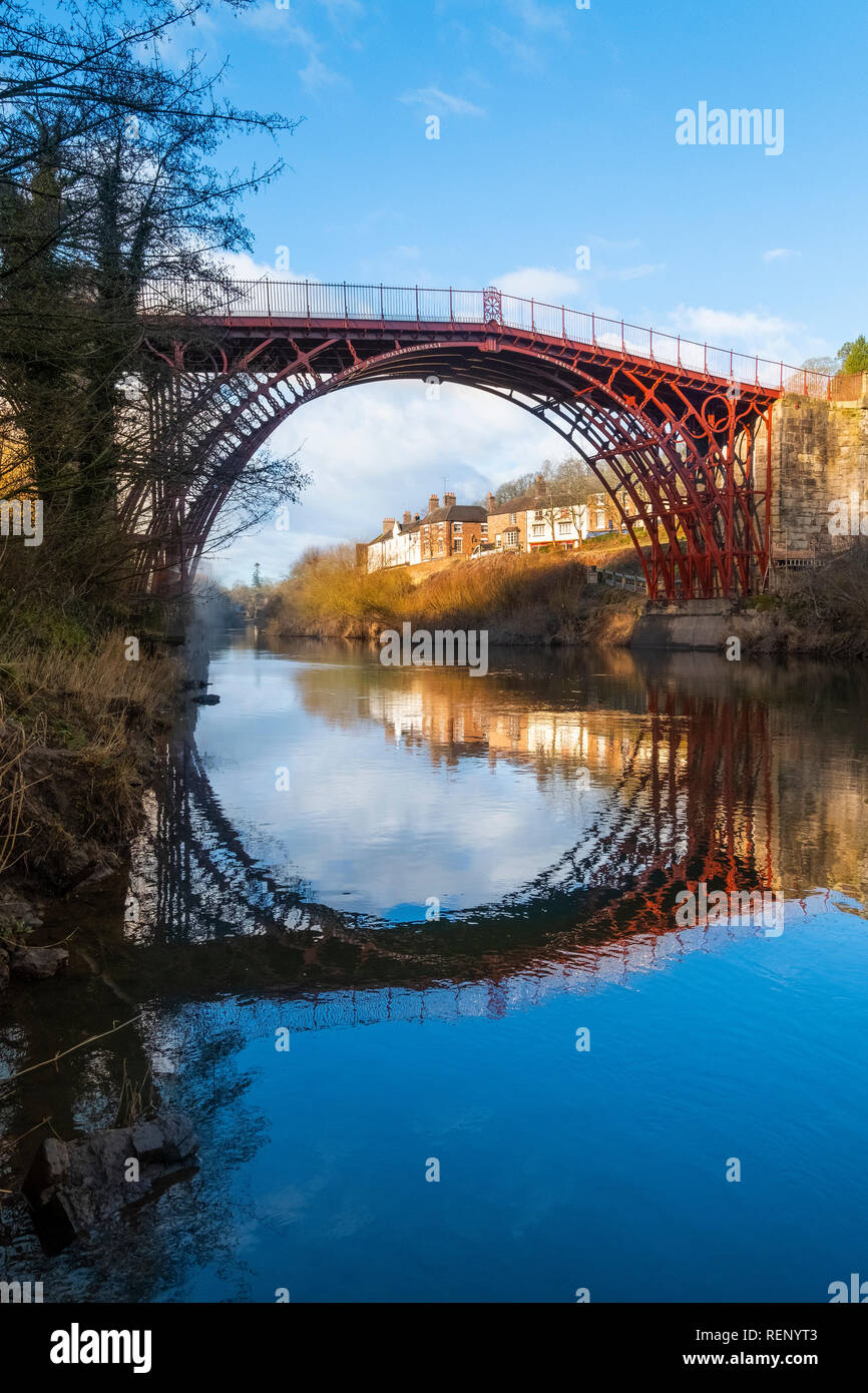 Cast iron bridge ironbridge in hi-res stock photography and images - Alamy