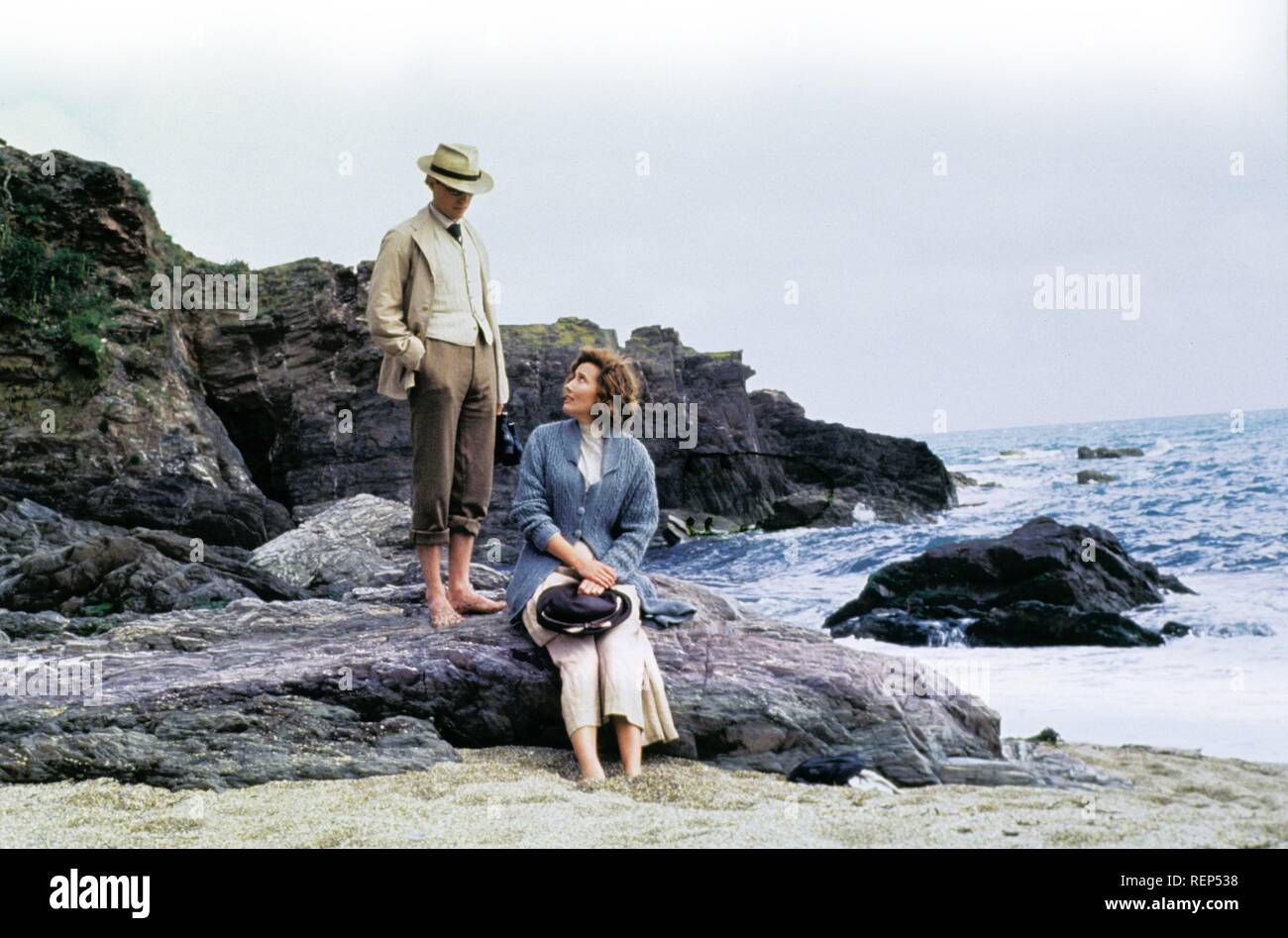 Howards End Year: 1992 UK Director: James Ivory Joseph Bennett, Emma ...