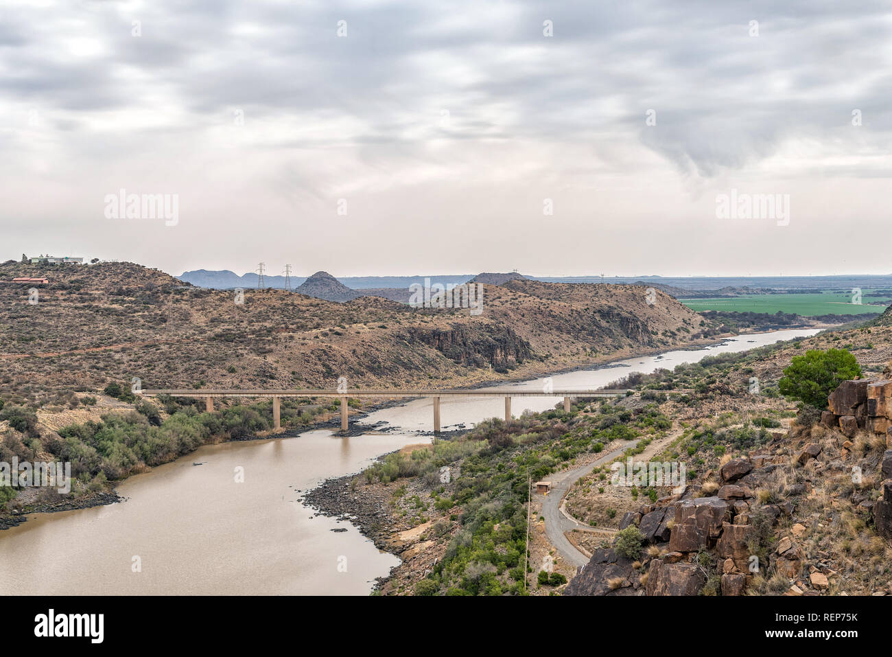 River and dam vanderkloof hi-res stock photography and images - Alamy