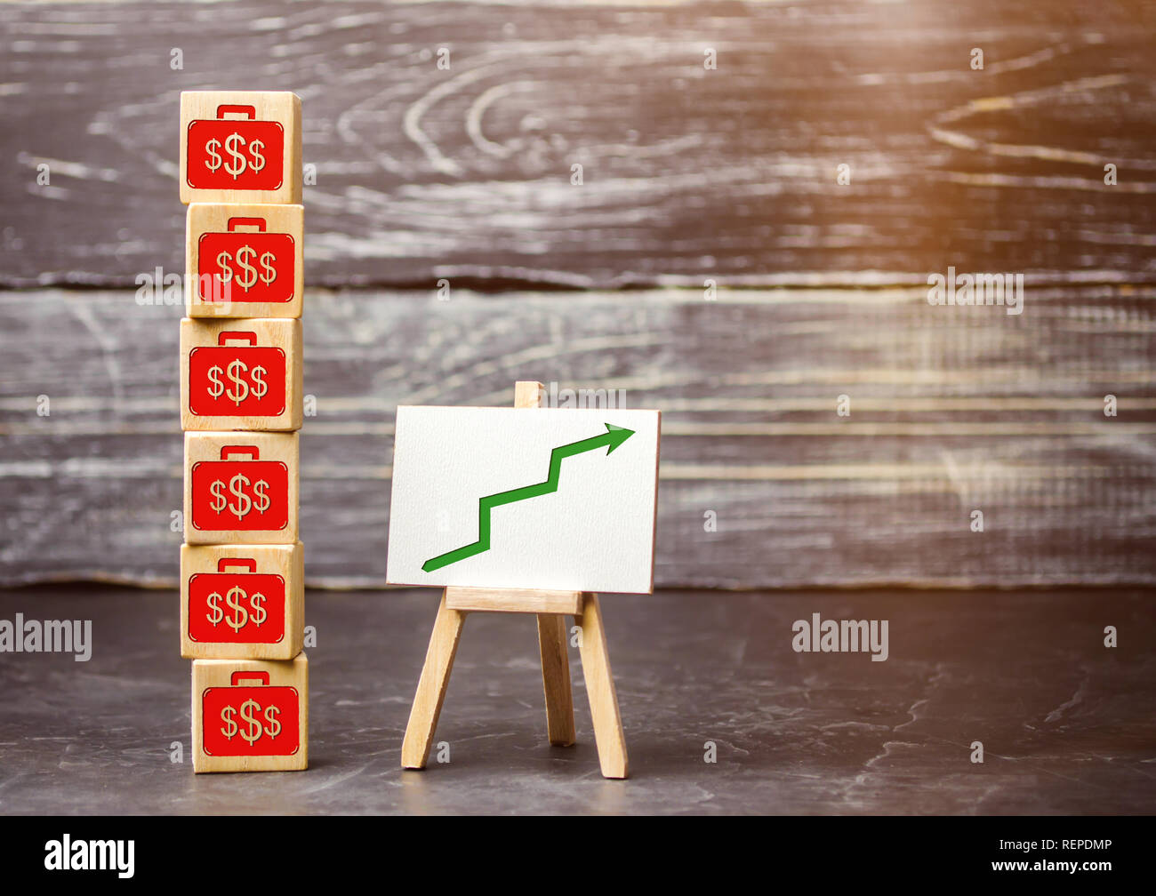 Compound interest diagram hi-res stock photography and images - Alamy