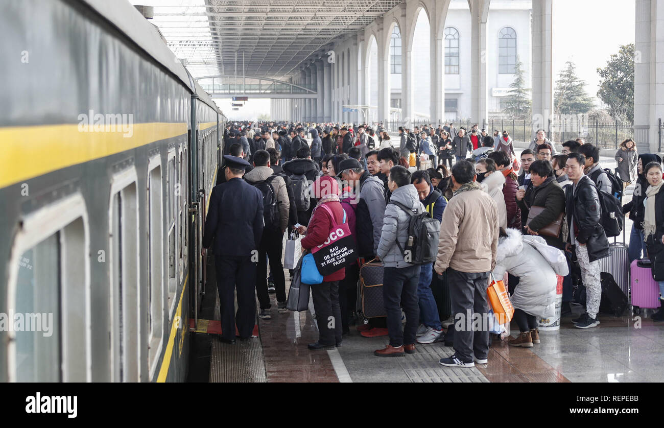Chunyun china hi-res stock photography and images - Alamy