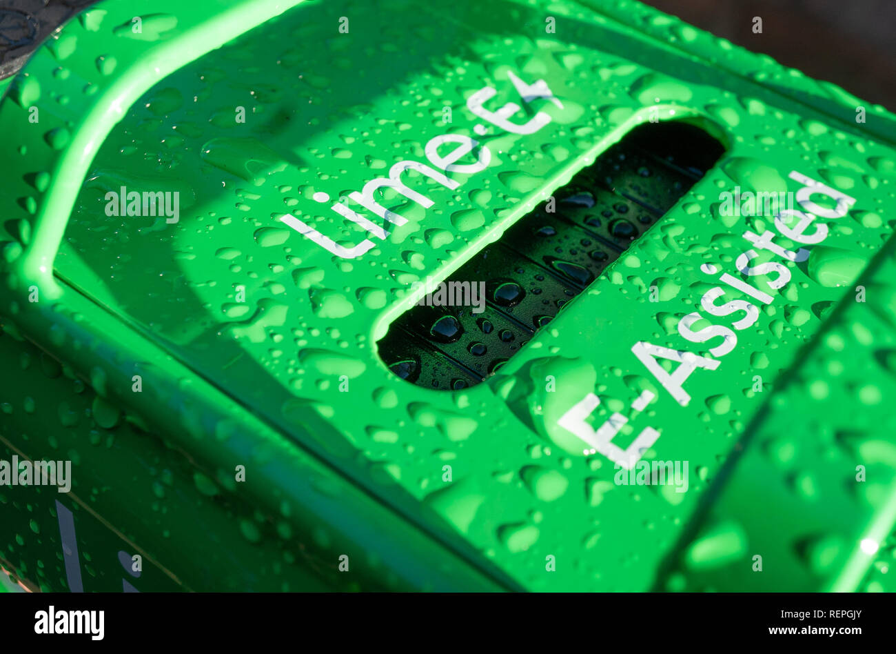 Lime rental bicycle hi-res stock photography and images - Alamy