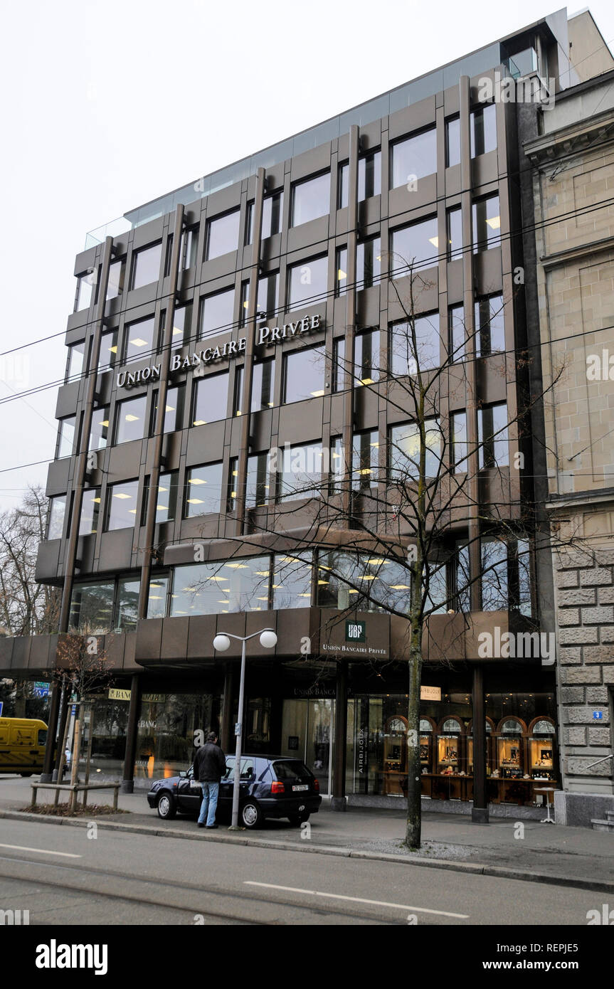 Union Private Bank in Zurich's main shopping street, Bahnhofstrasse ...