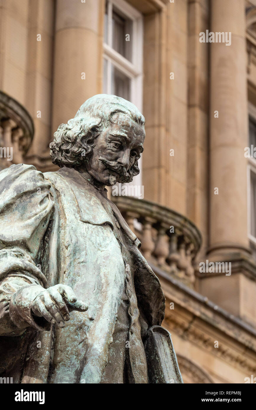 James Watt Statue Leeds Yorkshire England Stock Photo - Alamy