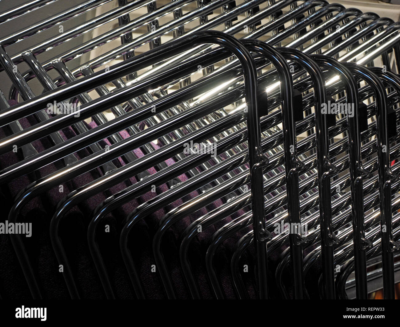 Tubular frame chairs hi-res stock photography and images - Alamy