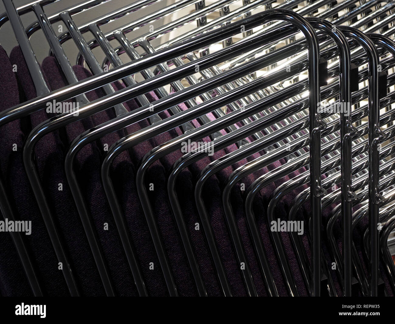 Tubular frame chairs hi-res stock photography and images - Alamy
