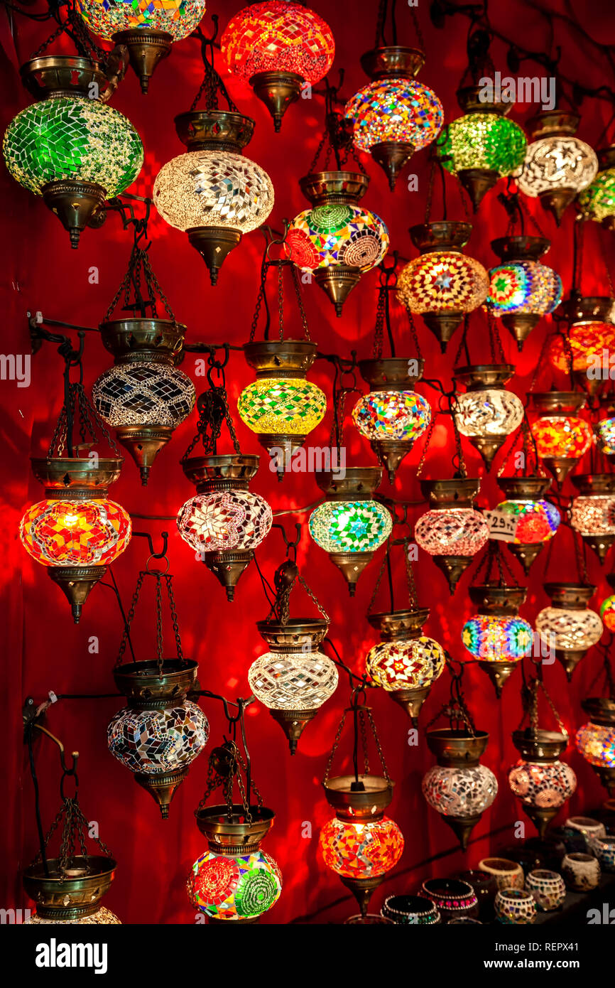 Lamps, display, Grand Bazaar, Istanbul, Turkey Stock Photo - Alamy