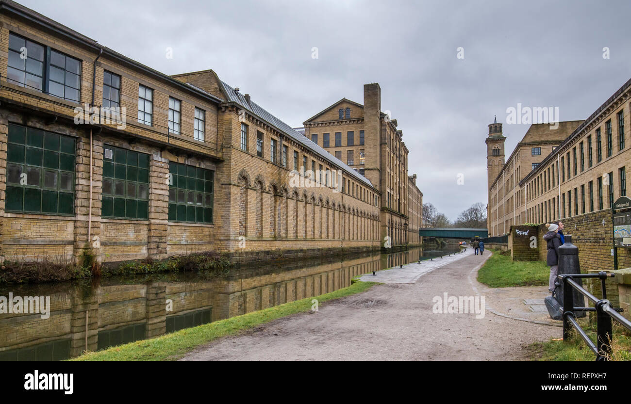Longest canal in britain built as a single waterway hi-res stock ...