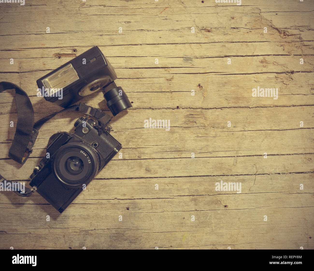 Old table top background hi-res stock photography and images - Alamy