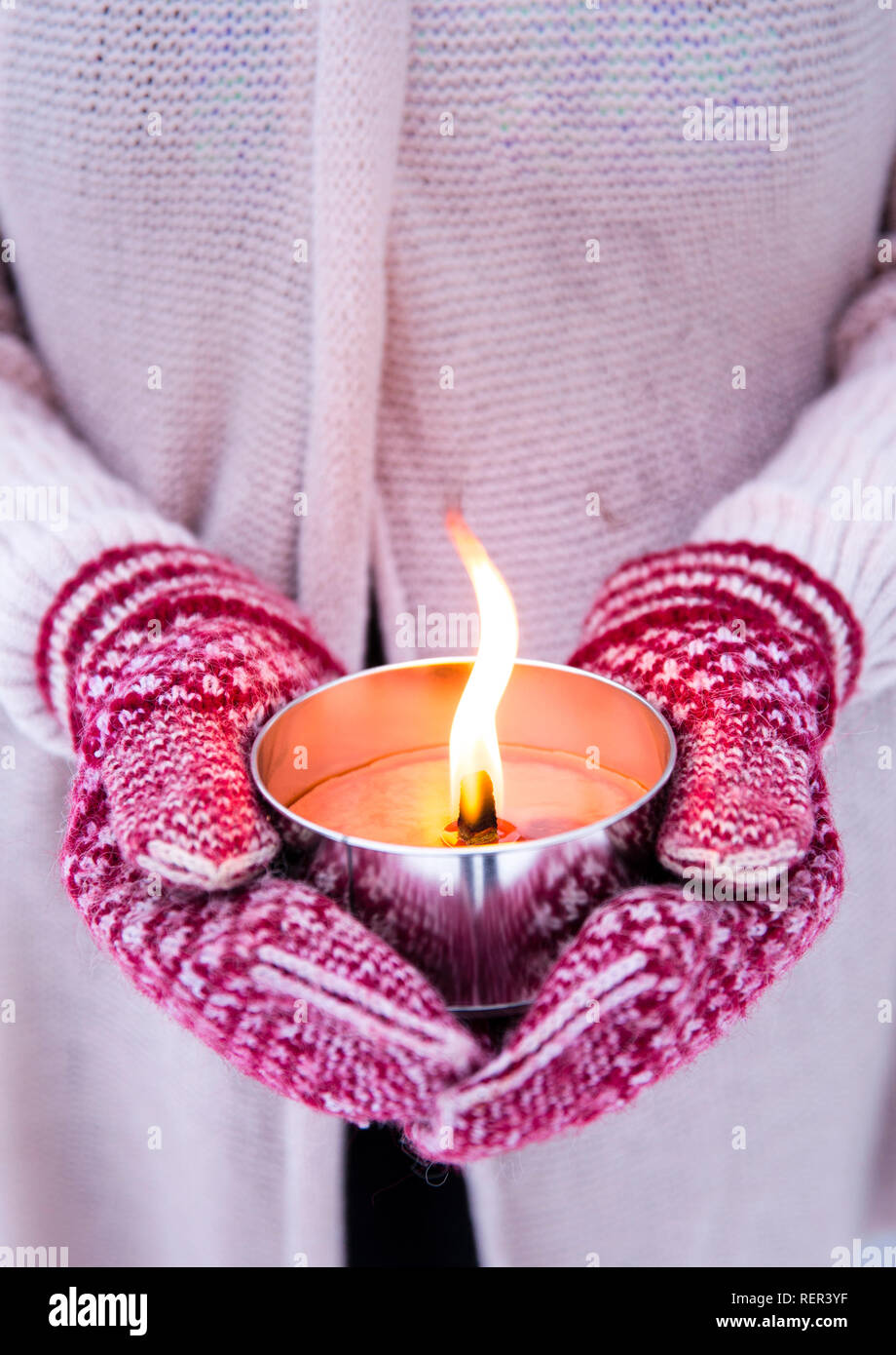 Woman torch hi-res stock photography and images - Alamy