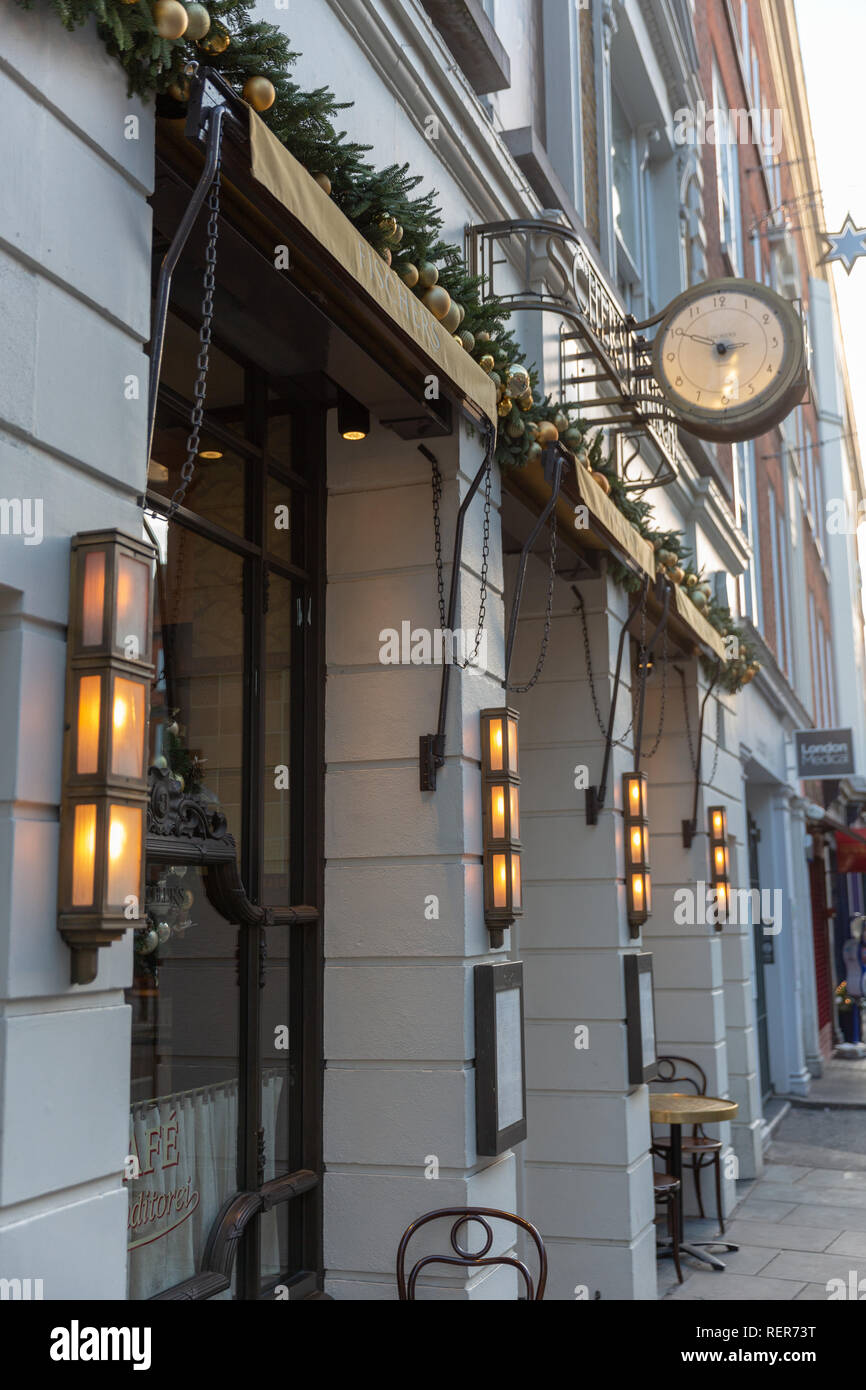 Fischer’s london hi-res stock photography and images - Alamy