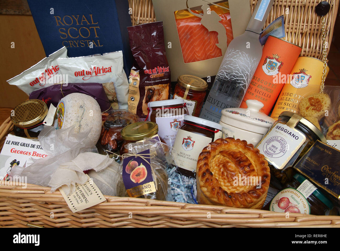 Hamper hampers hi-res stock photography and images - Alamy