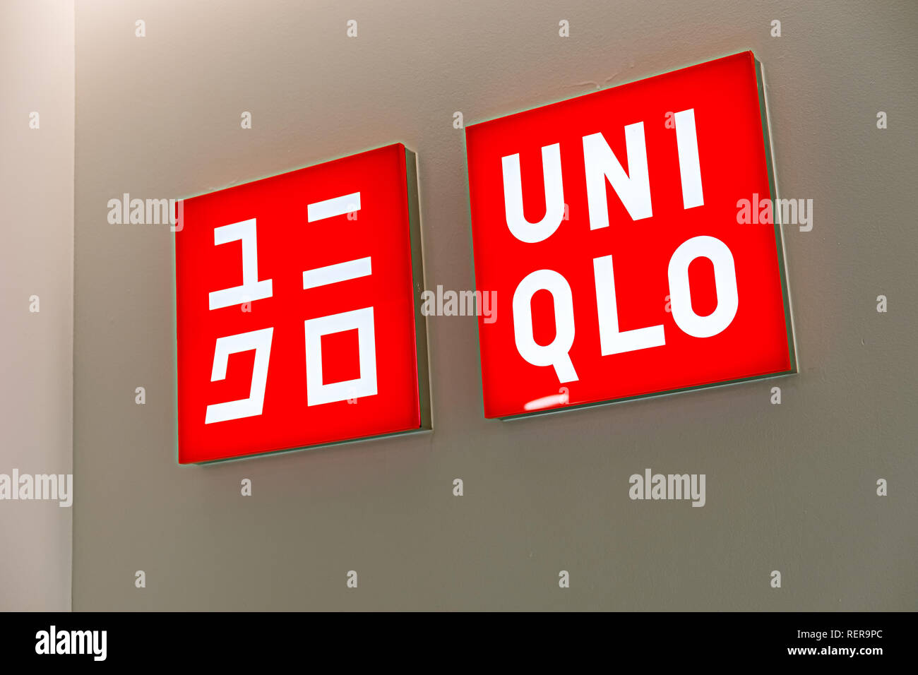 Qlo logo design hi-res stock photography and images - Alamy