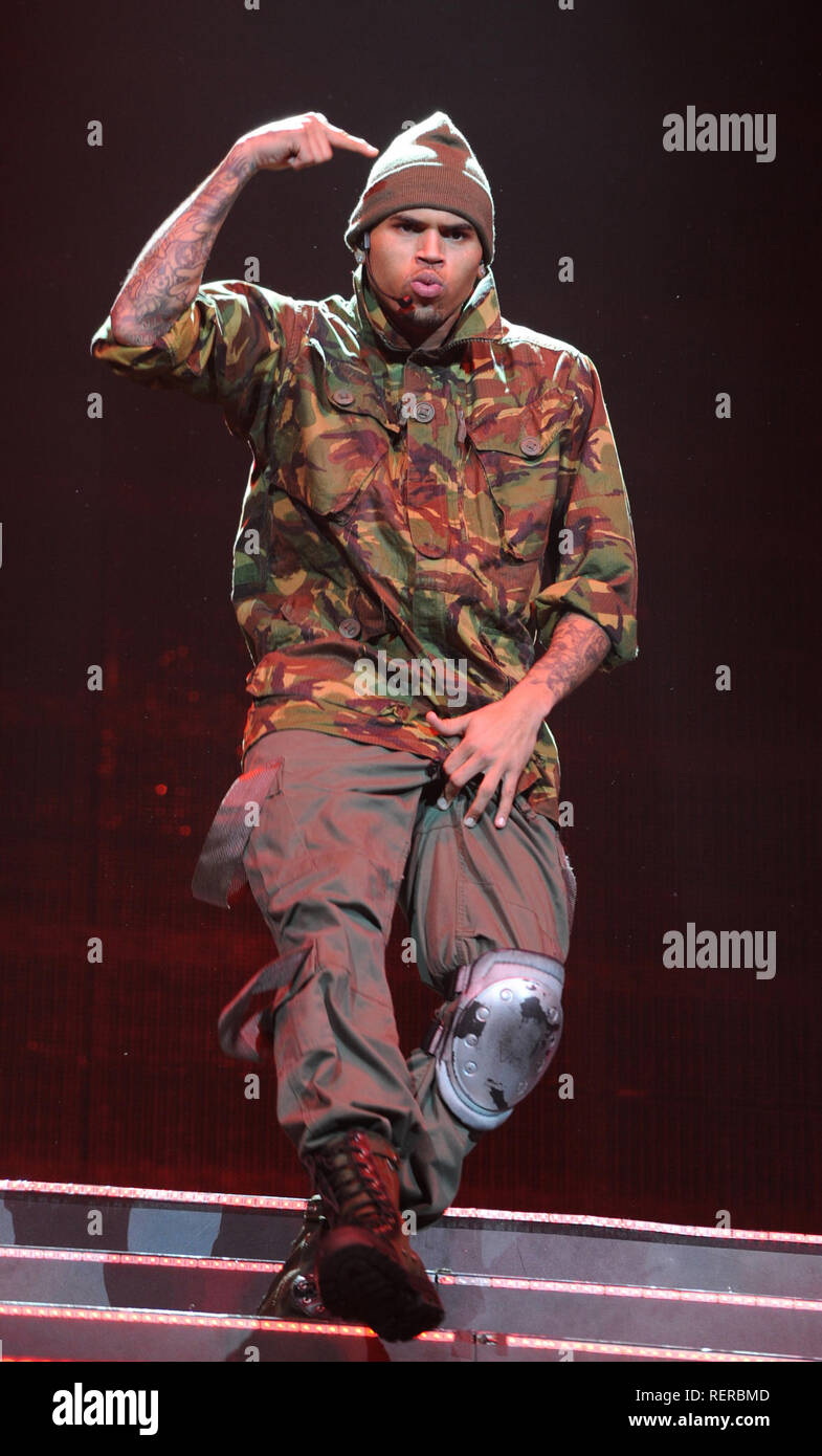MIAMI, FL - OCTOBER 05: Singer Chris Brown performs his F.A.M.E. Tour ...