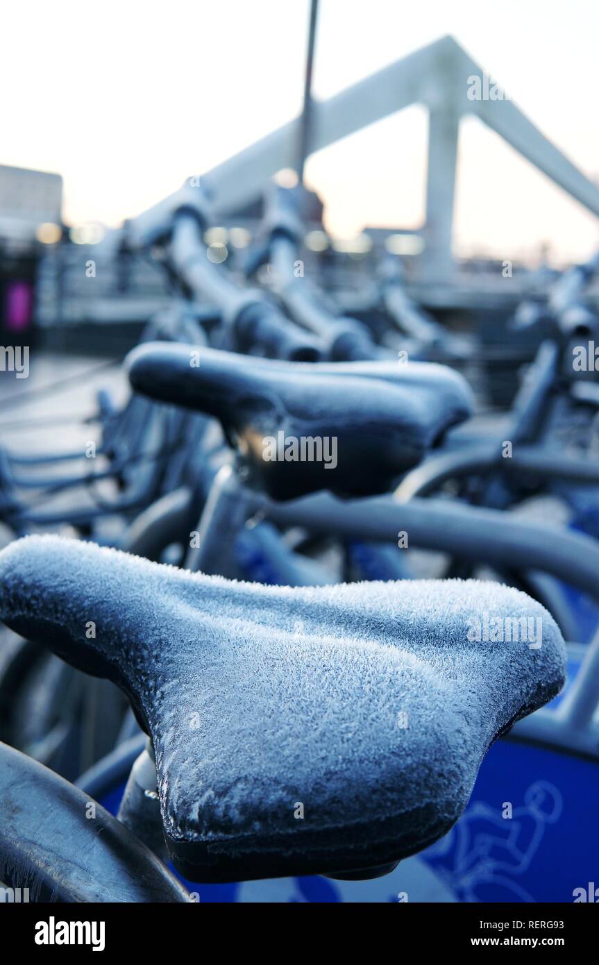 Temperature Below Freezing High Resolution Stock Photography and Images ...