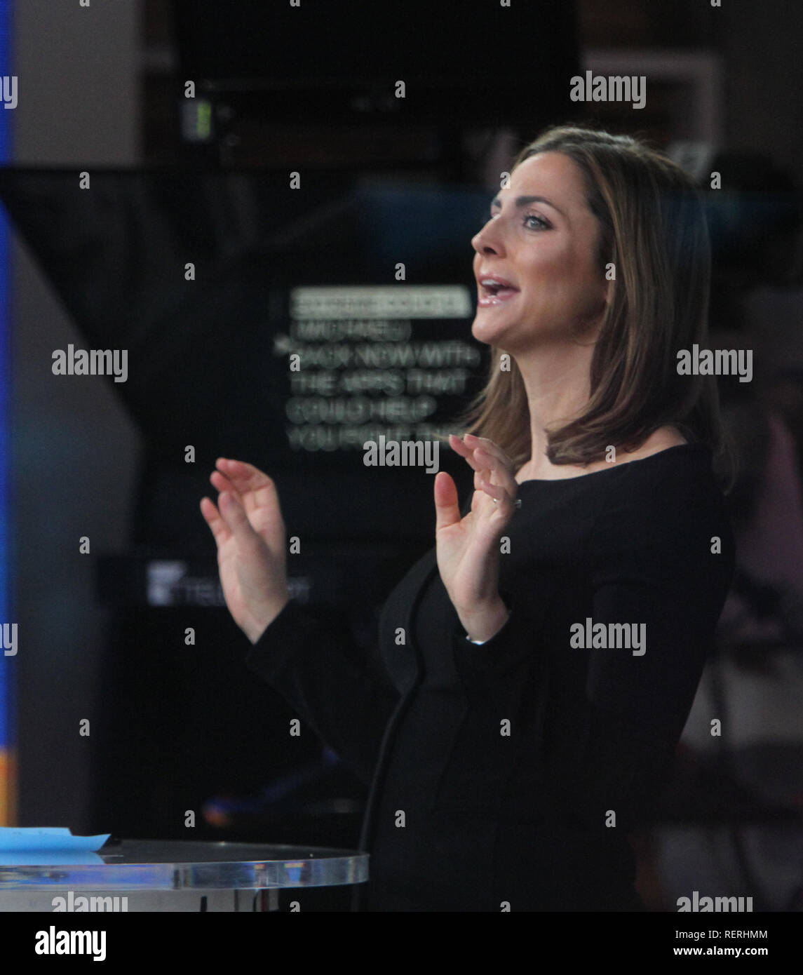 Paula faris hi-res stock photography and images - Alamy