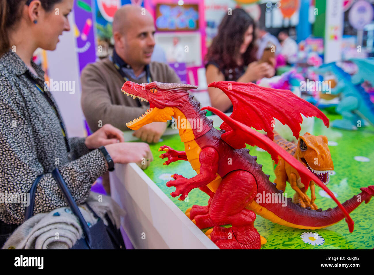 London, UK. 22nd Jan 2019. Zuru Robo Alive dragons, dinosaurs and a ...