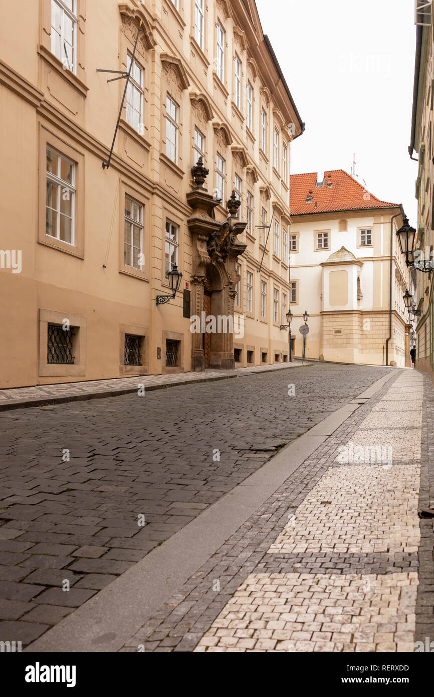 Narrow back street hi-res stock photography and images - Alamy