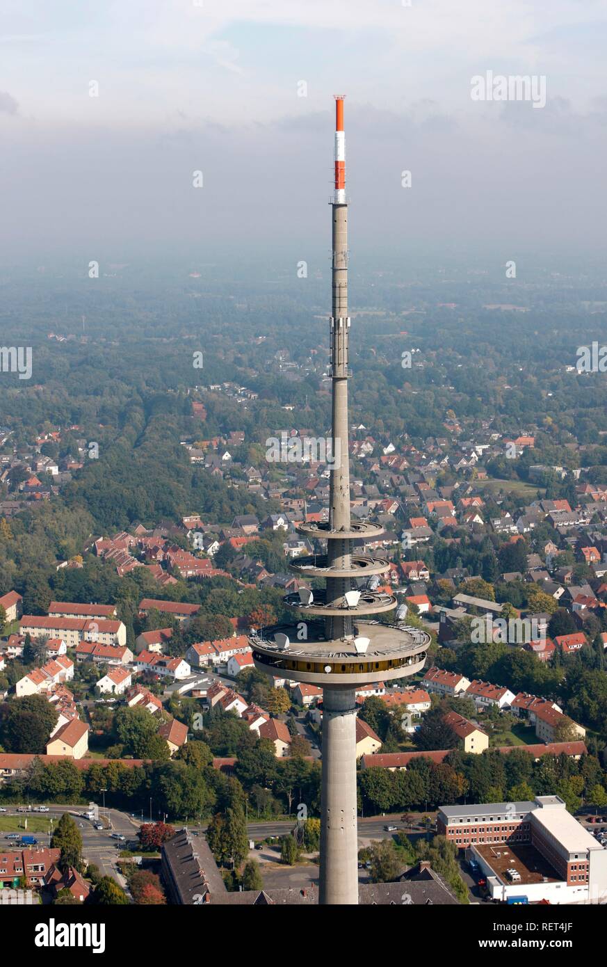 Telecommunications relay station hi-res stock photography and images ...