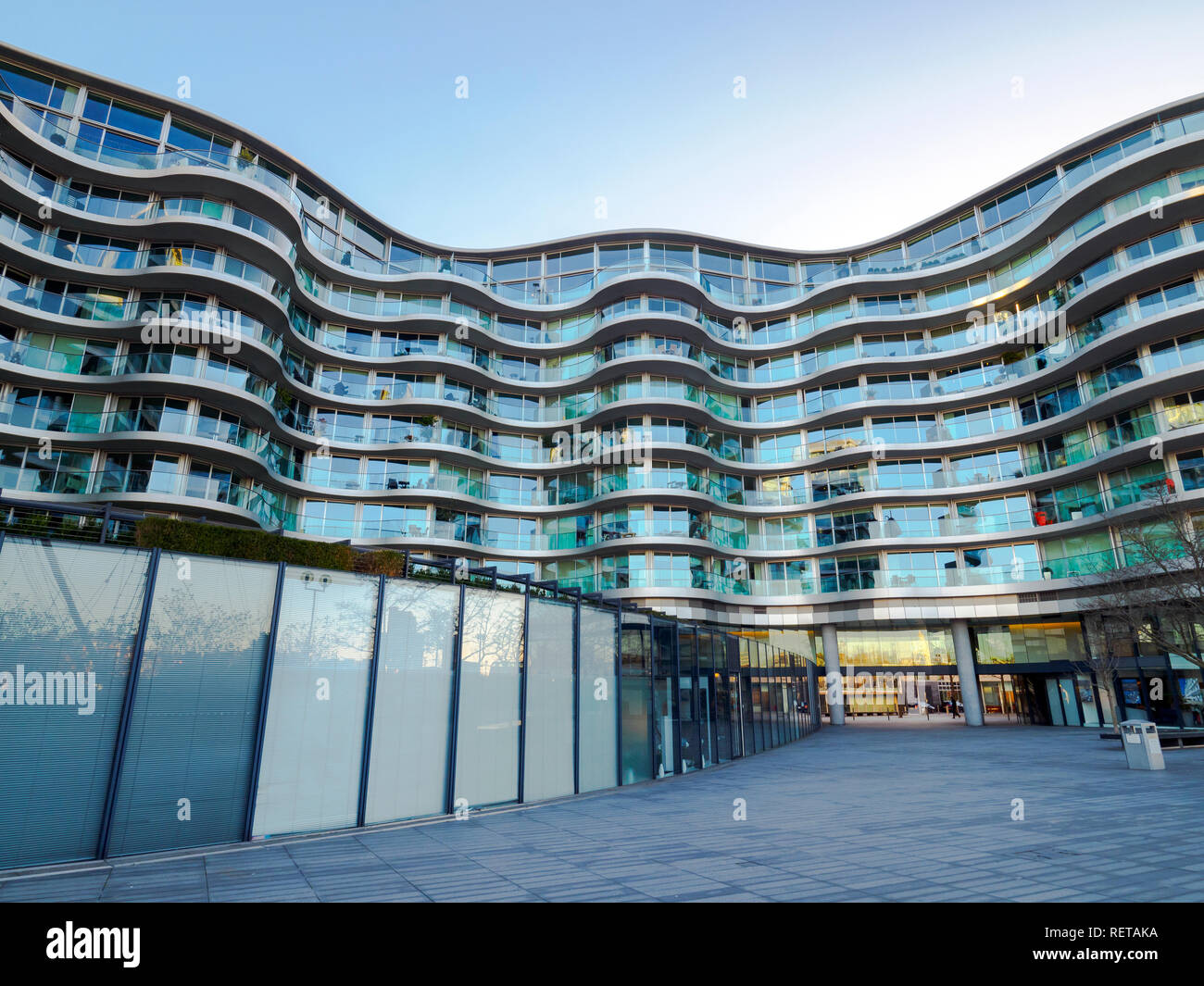 Luxury apartment london hi-res stock photography and images - Alamy
