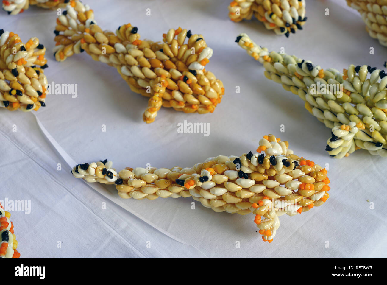 Traditional craft jewelry made with colorful shells from the Tuamoto ...