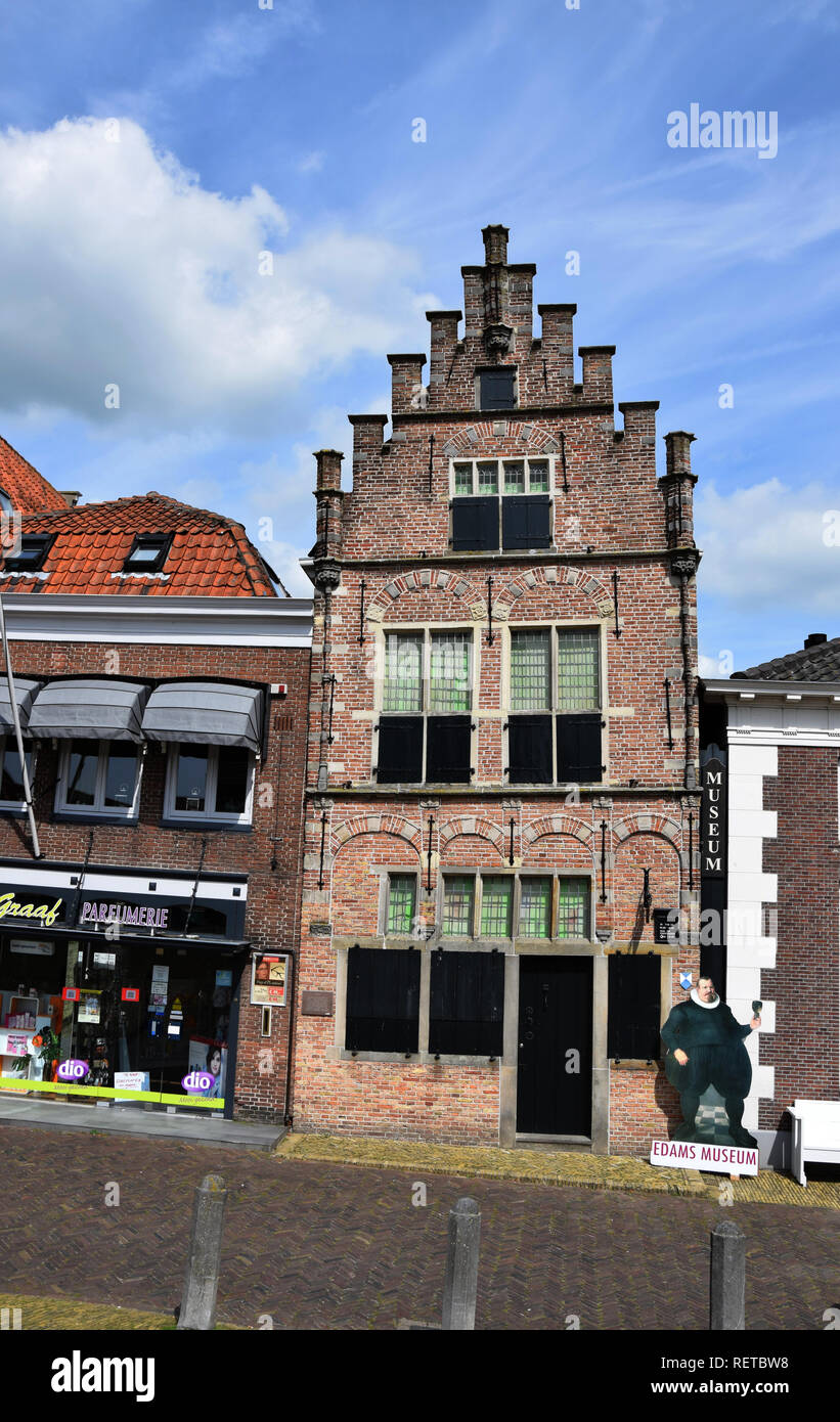 Historic town of Edam - Origin of the famous Edamer Cheese Stock Photo ...