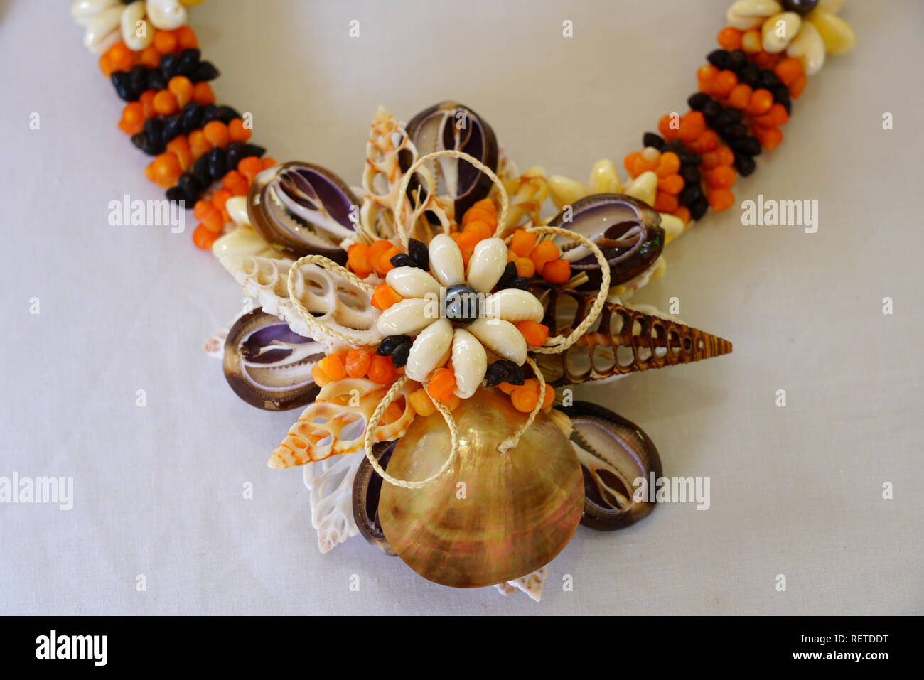 Traditional craft jewelry made with colorful shells from the Tuamoto ...