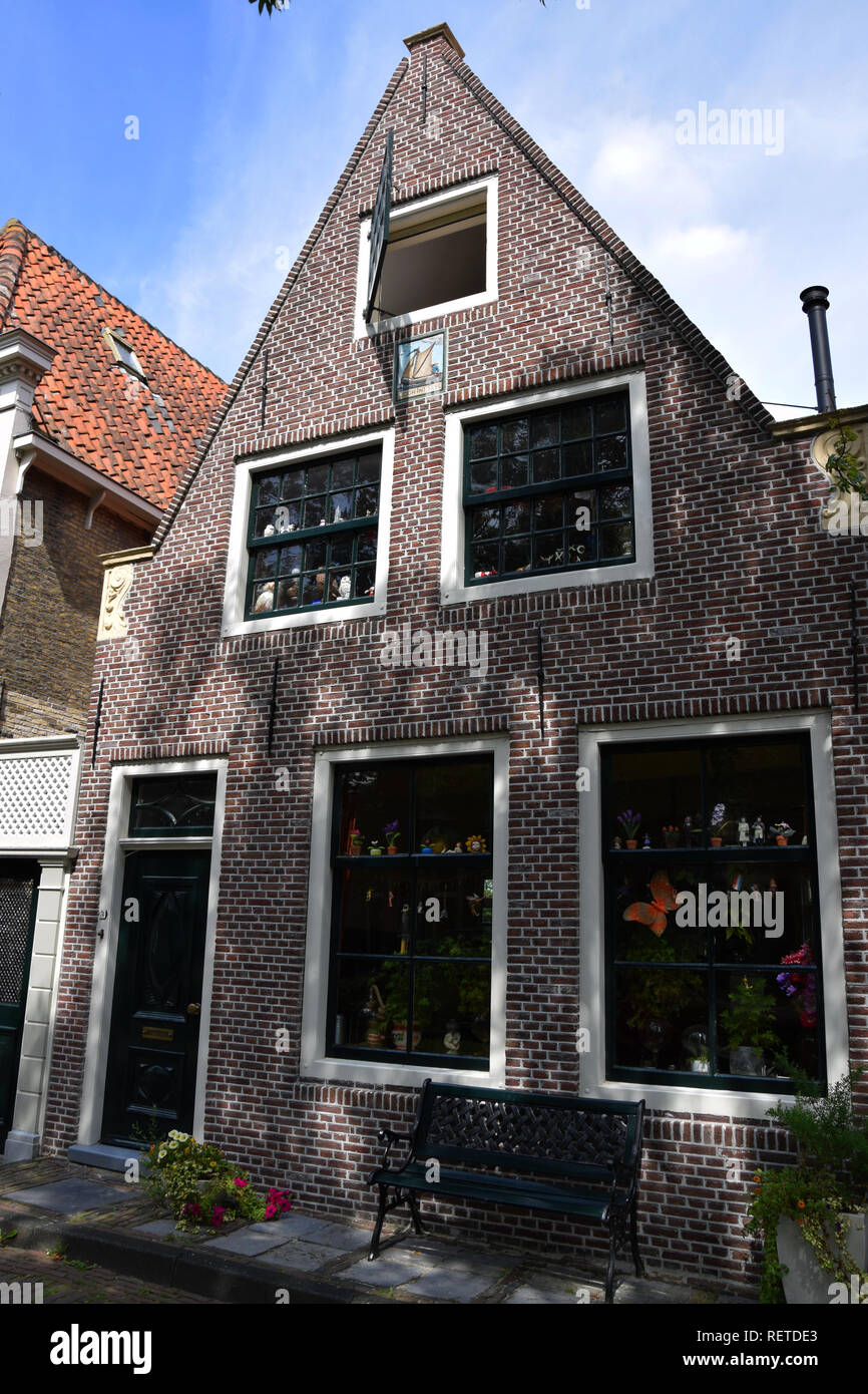 Historic town of Edam - Origin of the famous Edamer Cheese Stock Photo ...