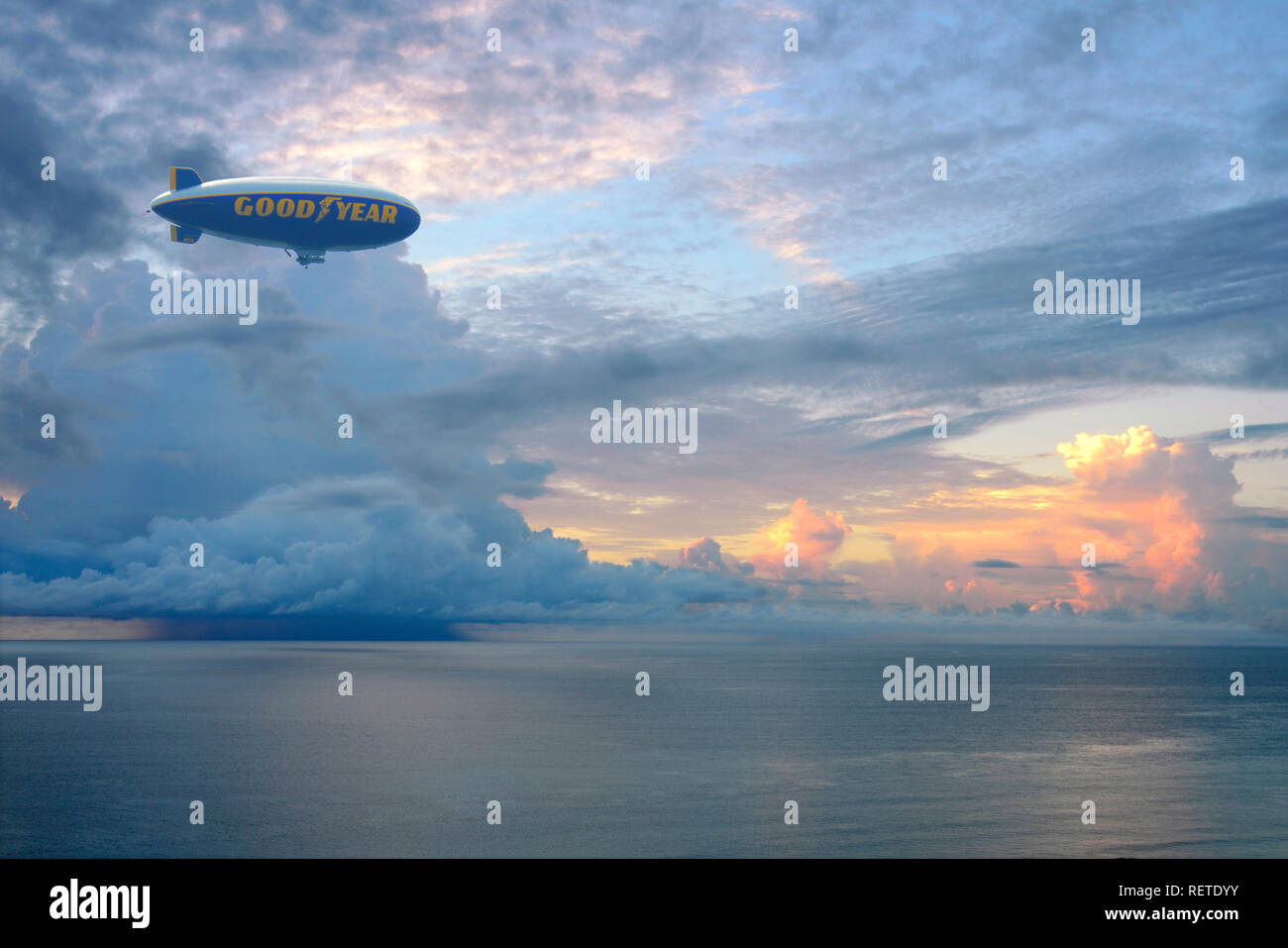 Blimp florida hi-res stock photography and images - Alamy