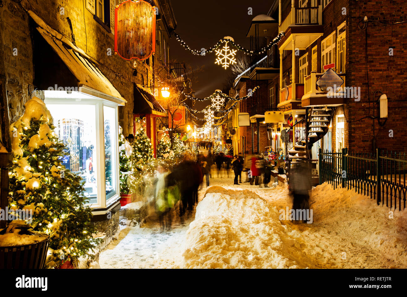 old Quebec city in winter Stock Photo - Alamy