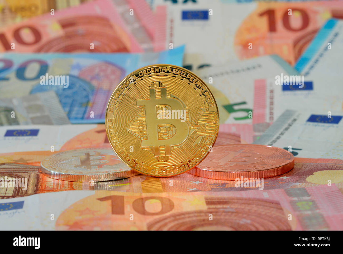 Bitcoin euro notes hi-res stock photography and images - Alamy