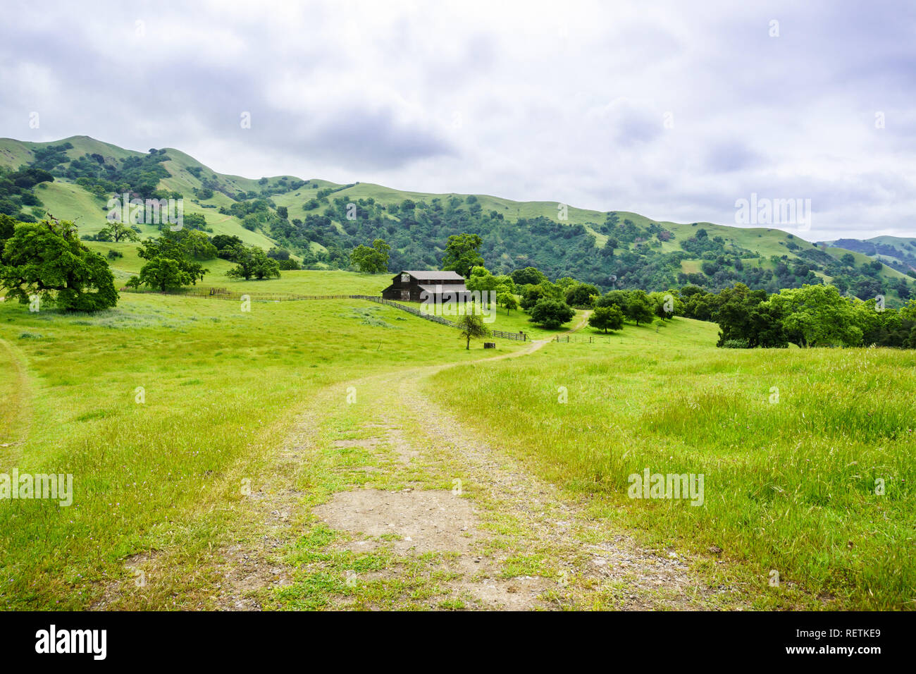 Trail in Sunol Regional Wilderness, east San Francisco bay area ...