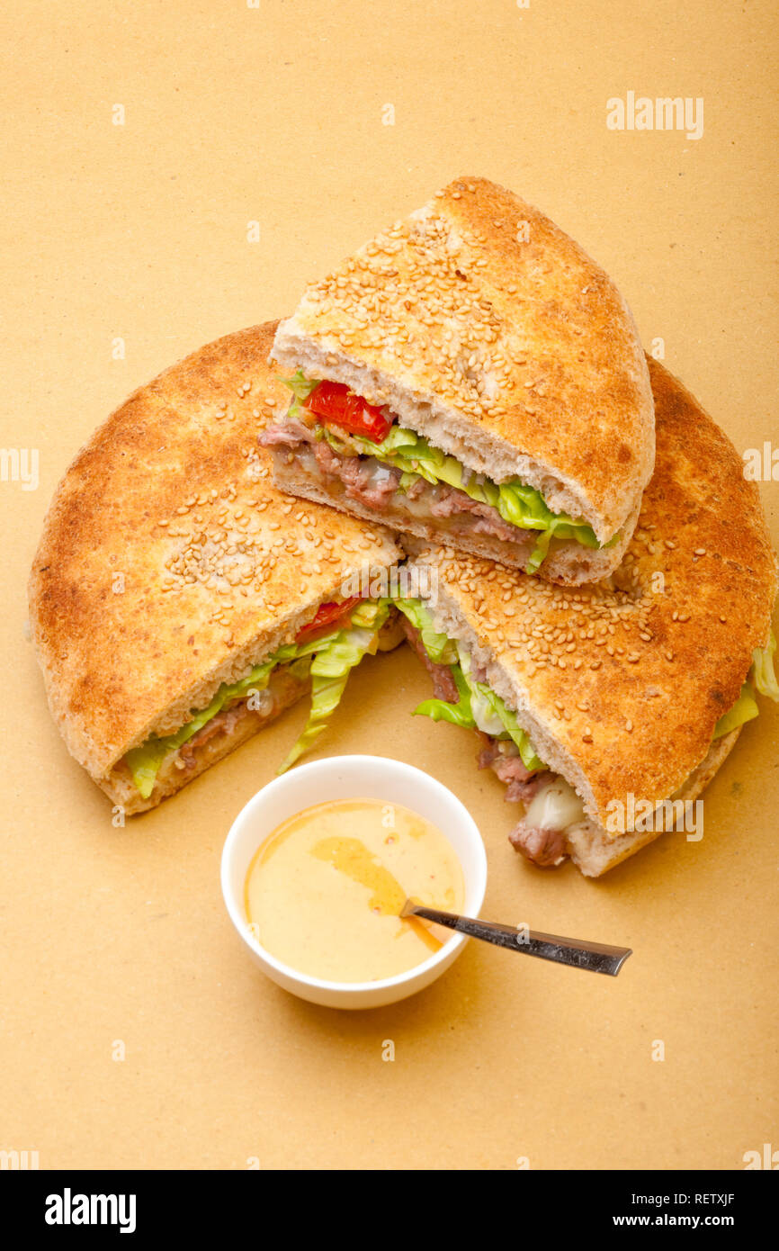 Tartare di manzo hi-res stock photography and images - Alamy