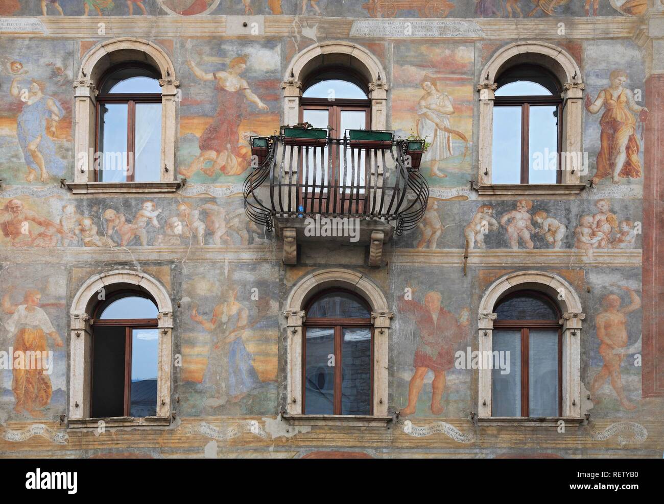 Fresco historic building hi-res stock photography and images - Alamy