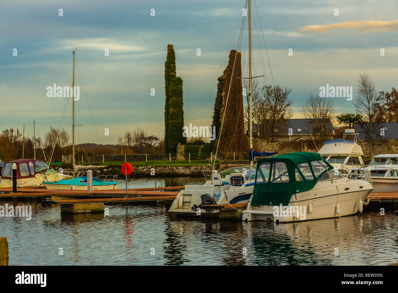 Dromineer Kennedy tower house Stock Photo - Alamy