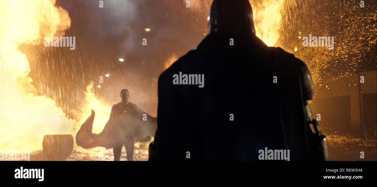 Henry Cavill Batman V Superman High Resolution Stock Photography and ...