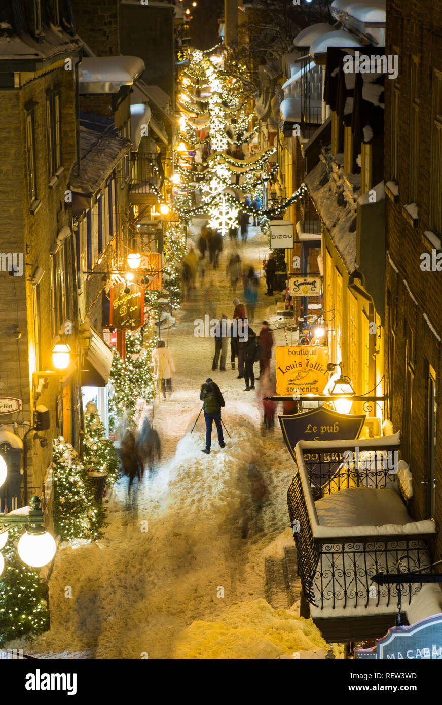 old Quebec city in winter Stock Photo - Alamy