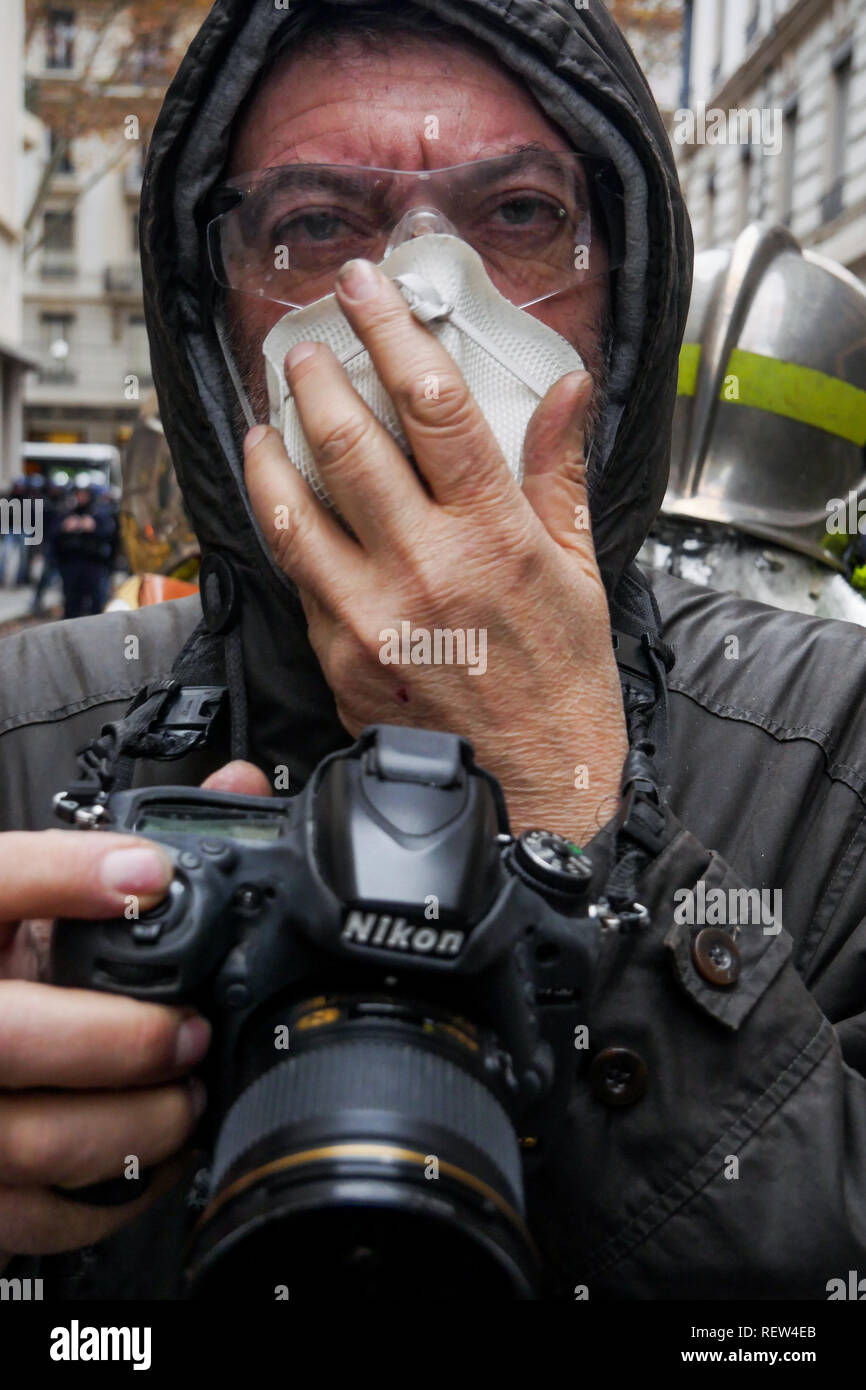 Press photographer at work, Lyon, France Stock Photo - Alamy