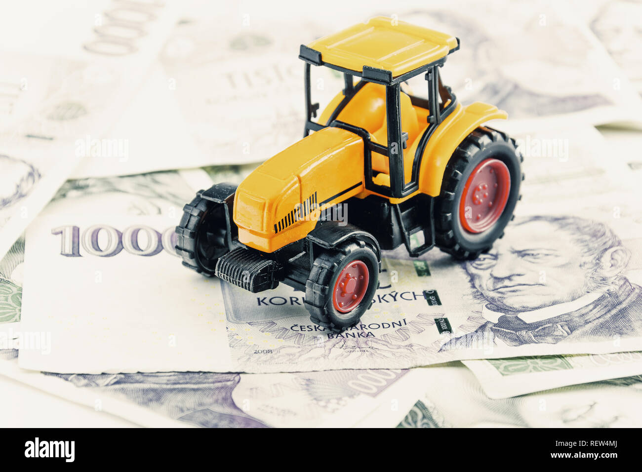 Mo symbol hi-res stock photography and images - Alamy