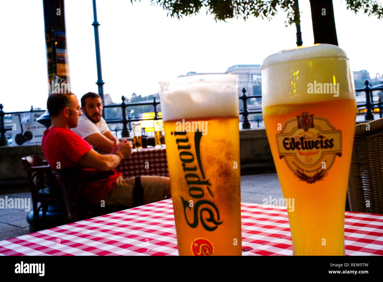 Beer bar in budapest hi-res stock photography and images - Alamy