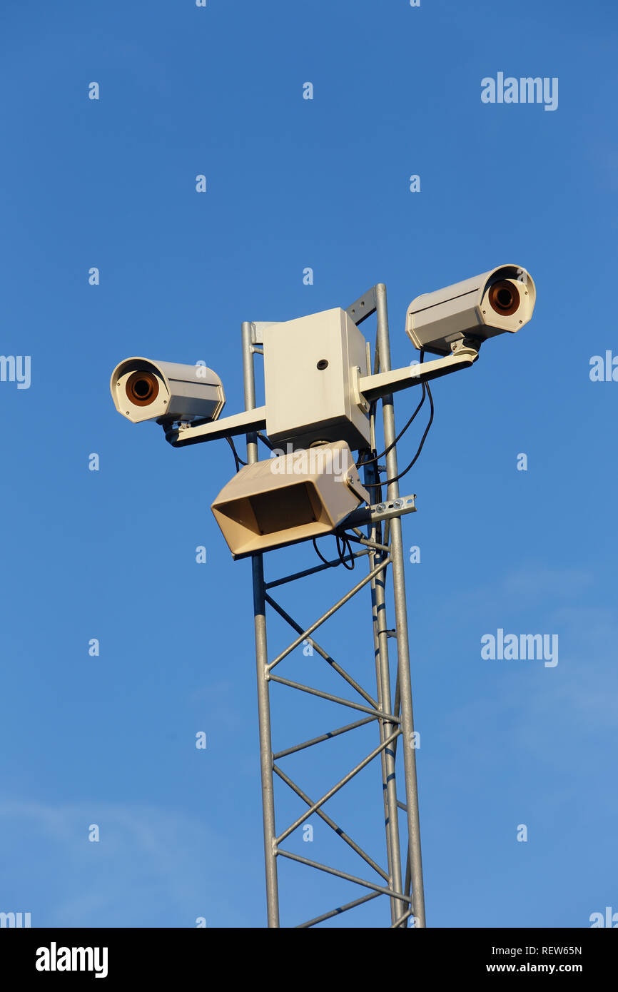 Cctv cameras against sky hi-res stock photography and images - Alamy