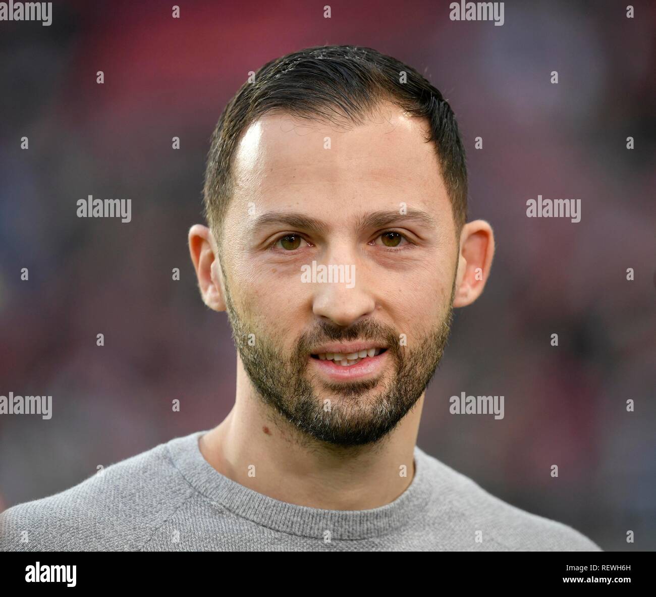 Fc schalke 04 coach hi-res stock photography and images - Alamy