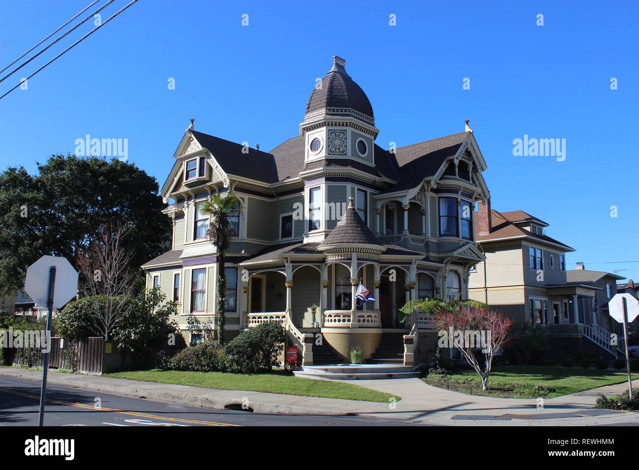 Built 1893 hi-res stock photography and images - Alamy