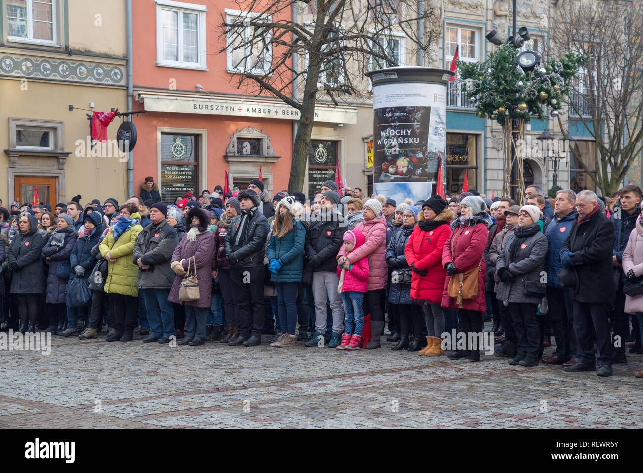 Crowds of people mourning mayor of the city Pawel Adamowicz during his ...