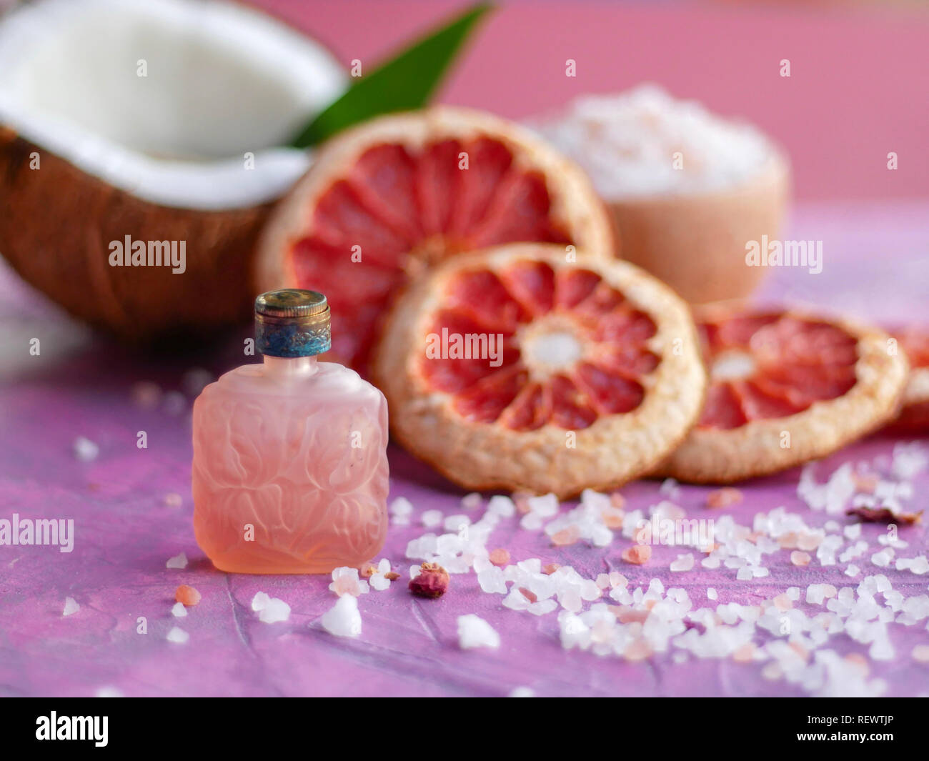 Spa ingredients hi-res stock photography and images - Alamy