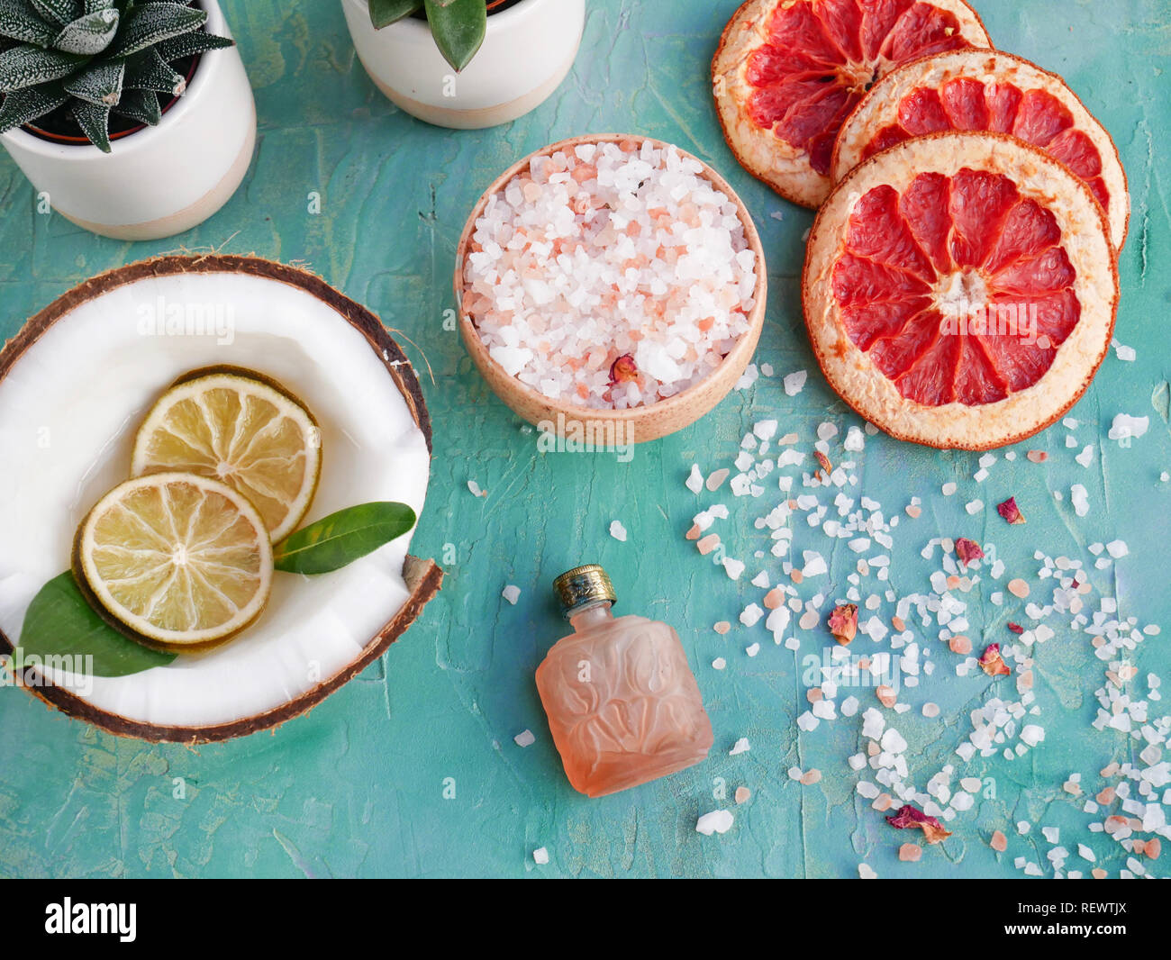 Nourishing and natural spa ingredients Stock Photo - Alamy