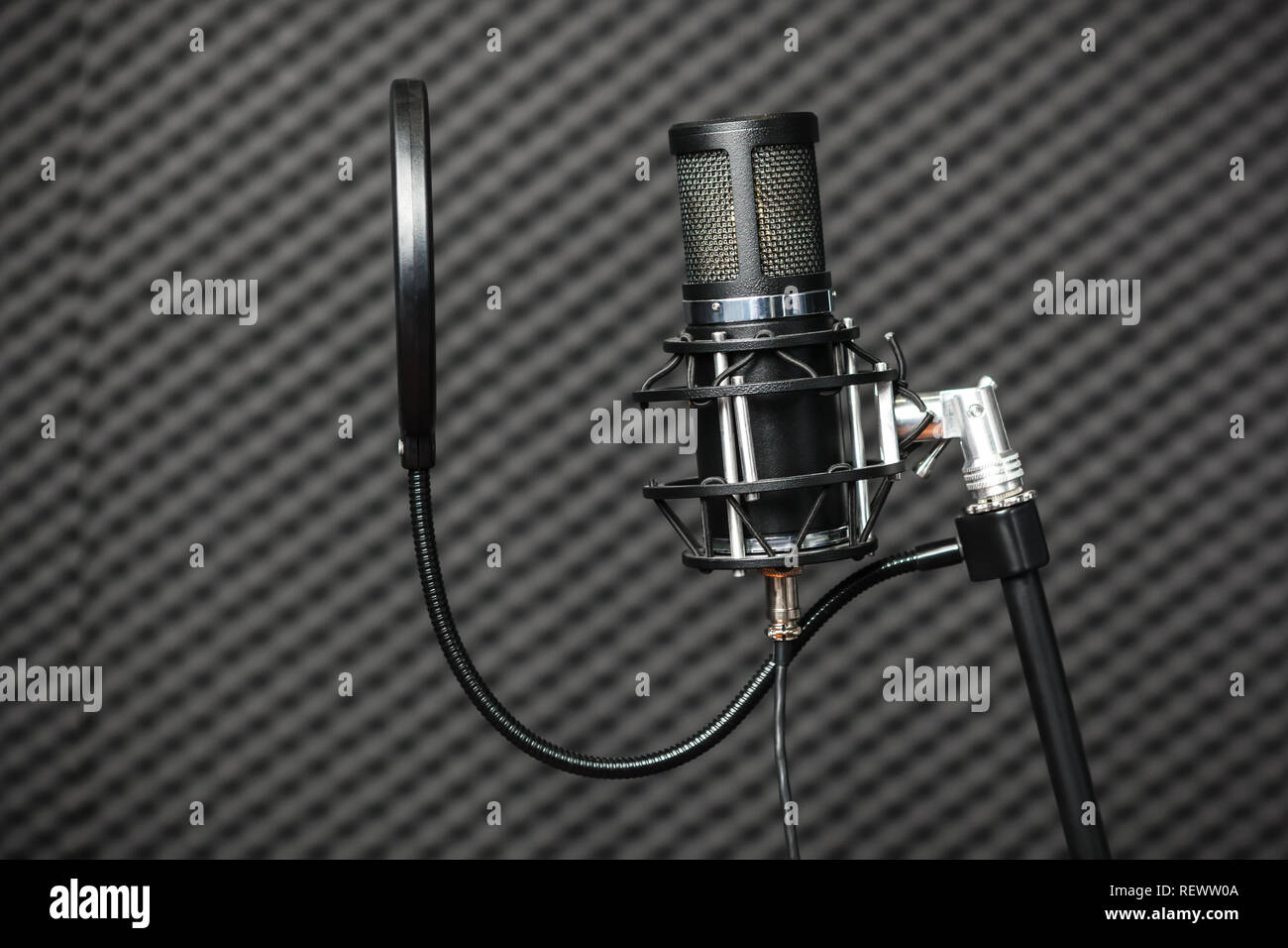 Acoustic panels room hi-res stock photography and images - Alamy