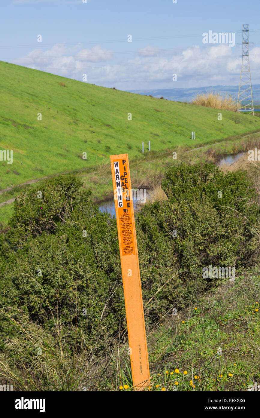 Gas pipeline marker hi-res stock photography and images - Alamy