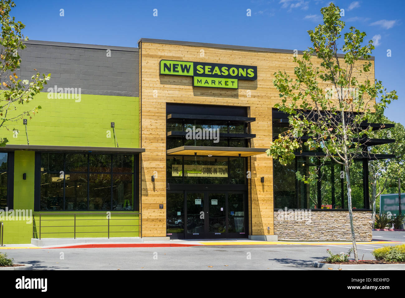 5 seasons hi-res stock photography and images - Alamy