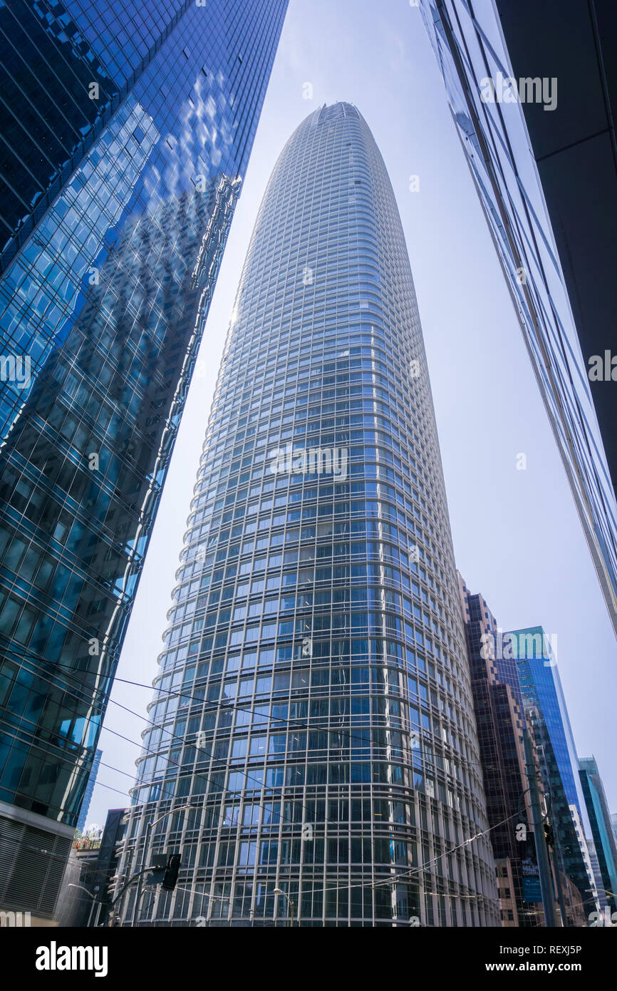 Salesforce tower san francisco hi-res stock photography and images - Alamy